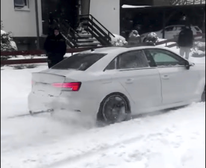 Video: Watch this RS3 Pull a Van out of the Snow | AudiSpeed